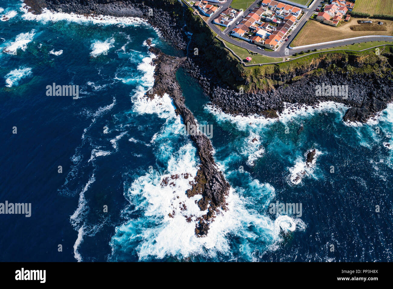 Birds eye view of the ocean hi-res stock photography and images - Alamy