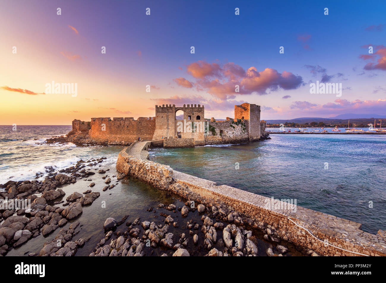 Castle Wall Window High Resolution Stock Photography and Images - Alamy