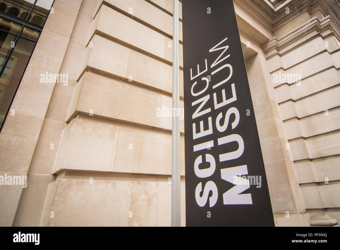 Science museum entrance exhibition road hi-res stock photography and ...