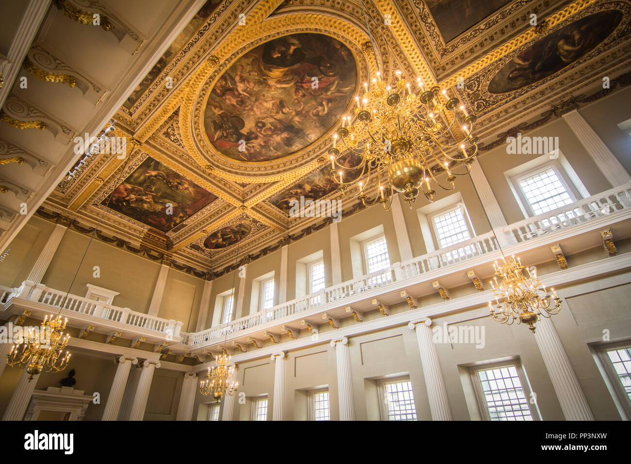 Banqueting house whitehall interior hi-res stock photography and images ...