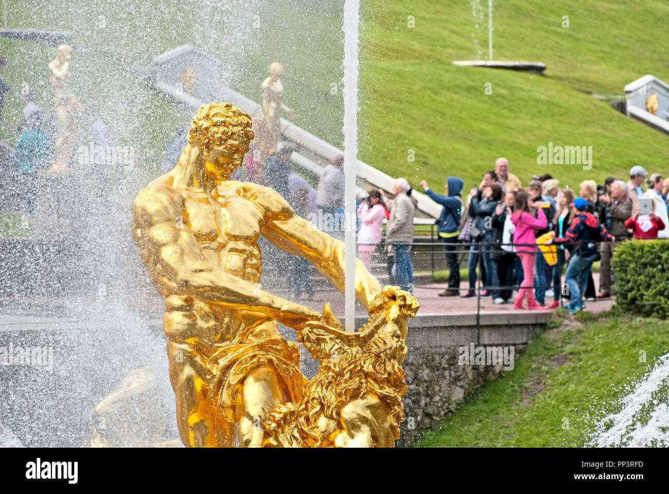 PETERHOF, SAINT-PETERSBURG, RUSSIA - JUNE 25, 2014: The Samson Fountain ...