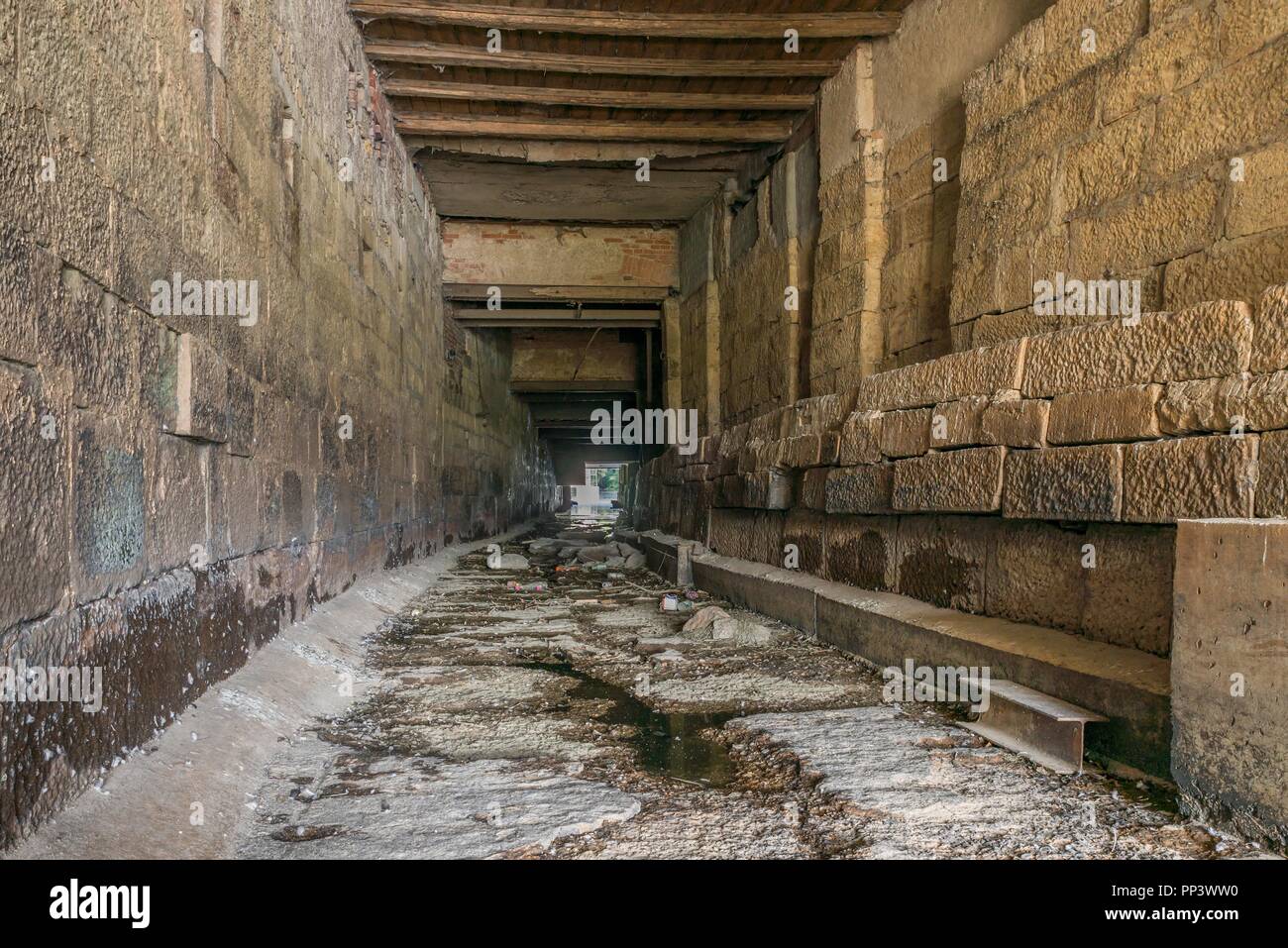 Dry Water Channel On The Danube In Regensburg Germany Stock Photo Alamy dry-water-channel-on-the-danube-in-regensburg-germany-stock-photo-alamy