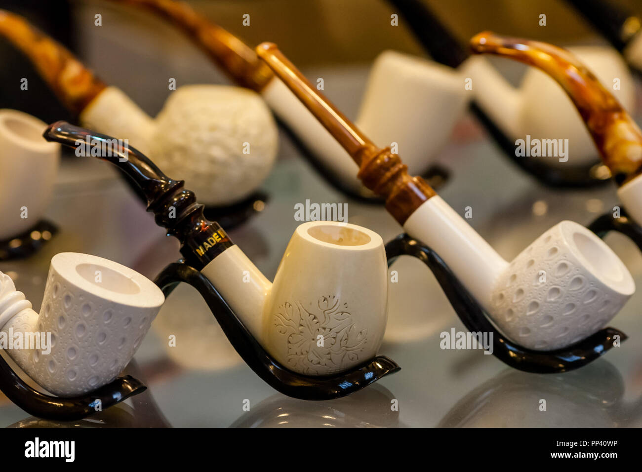 Simple meerschaum pipes in a gift shop in Eskisehir, Turkey Stock Photo ...