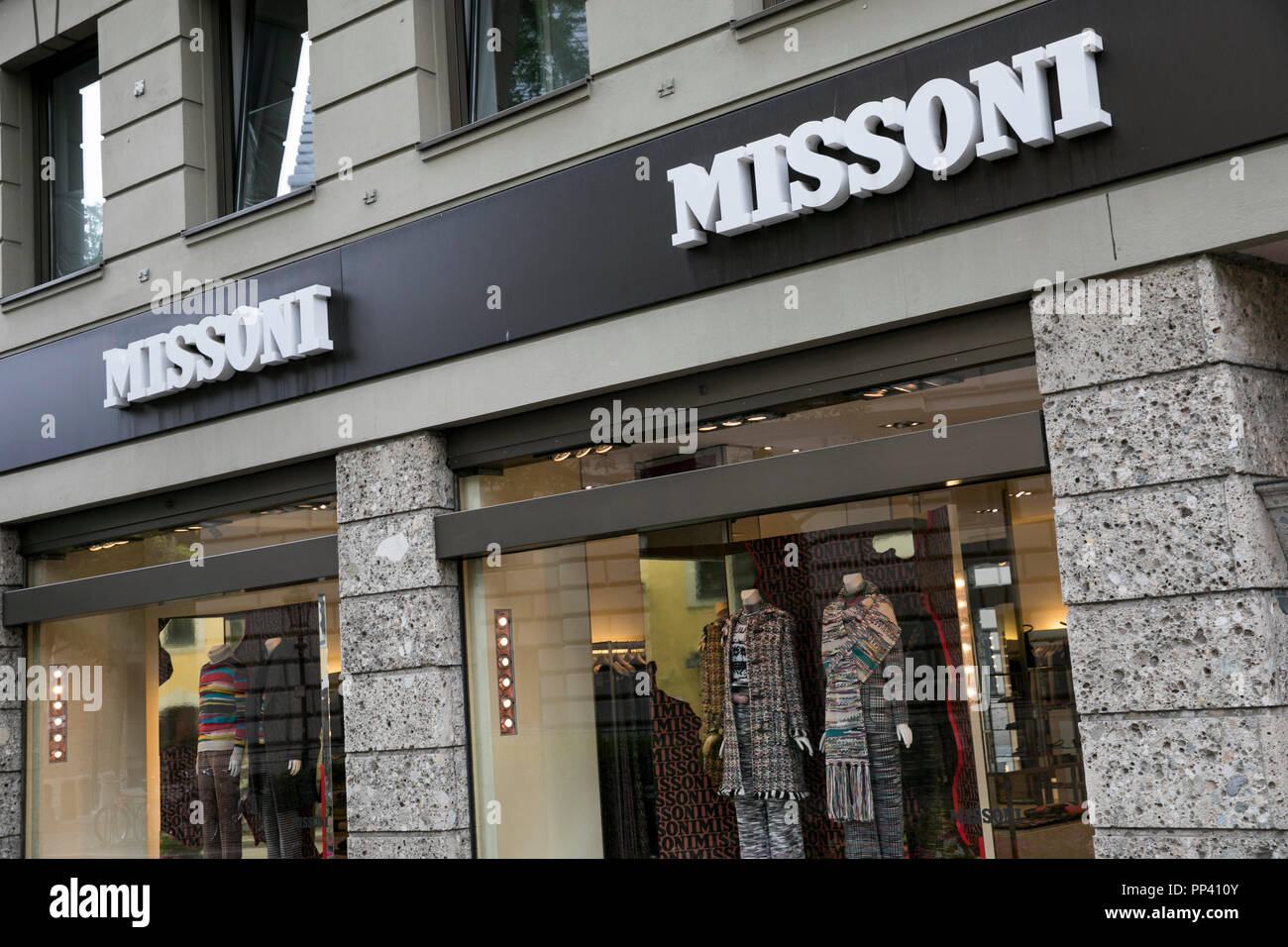 Missoni hi-res stock photography and images - Alamy