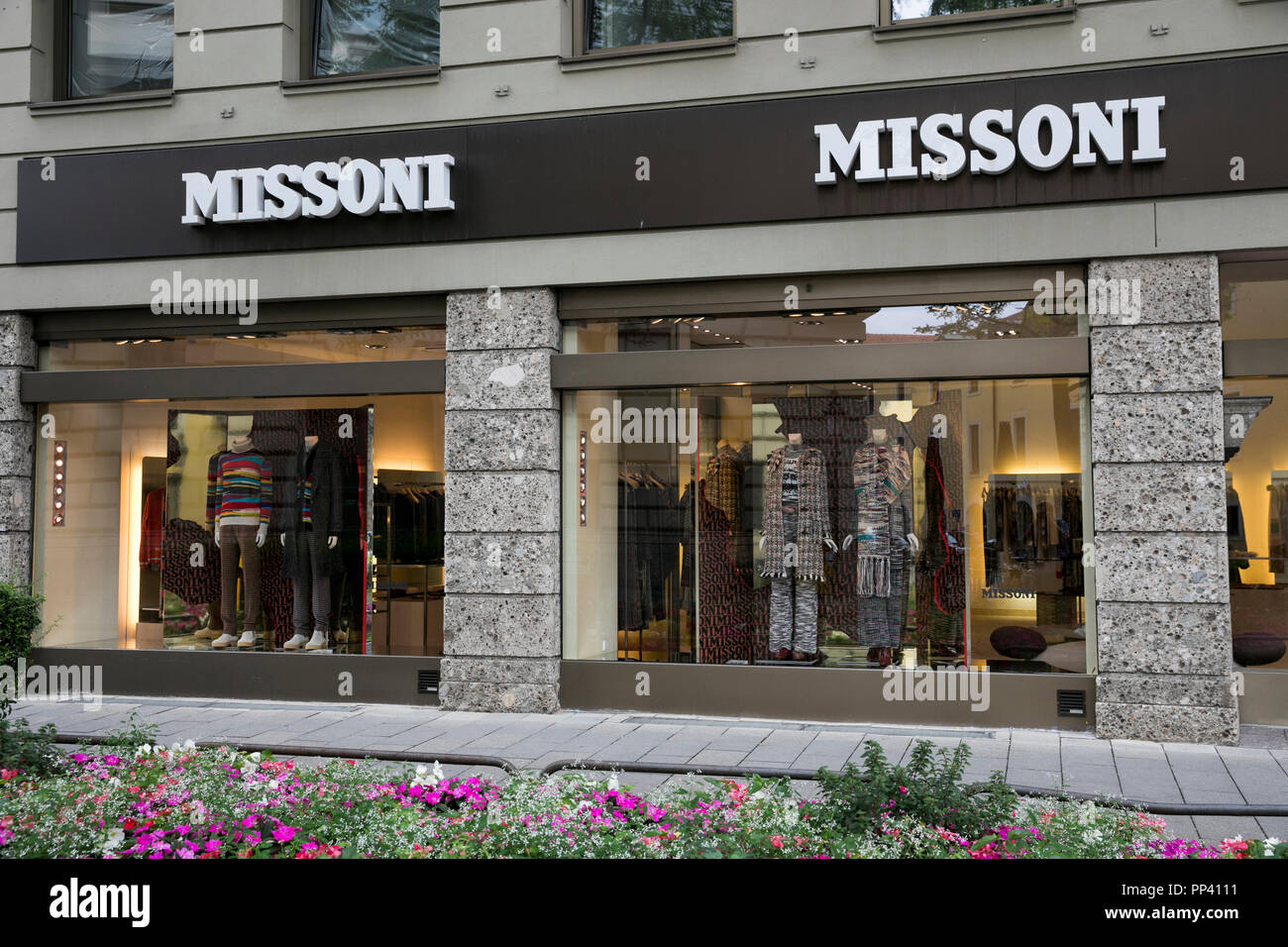 Missoni hi-res stock photography and images - Alamy