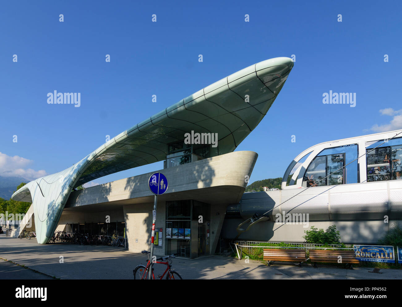 Hungerburgbahn hybrid funicular railway hi-res stock photography and ...
