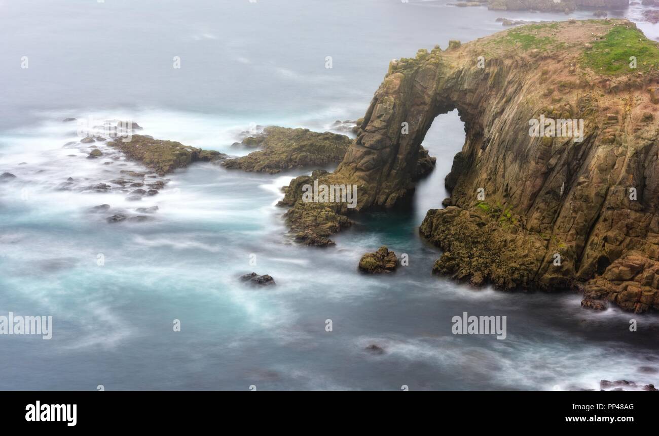 Enys Dodnan Arch,Lands End,Cornwall,England,UK Stock Photo - Alamy
