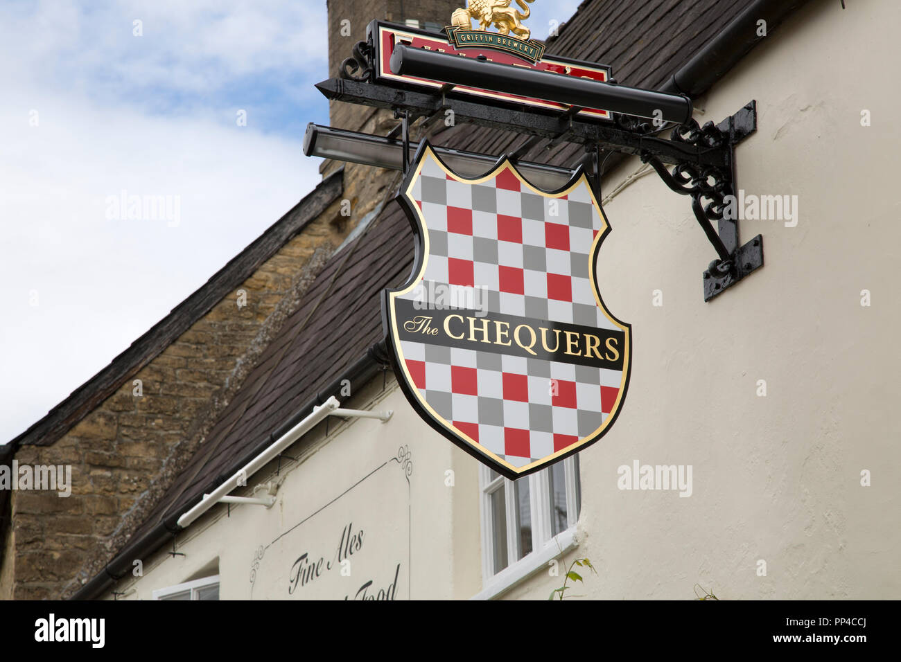 Chequers Pub, Chipping Norton, Cotswolds, England, UK Stock Photo - Alamy