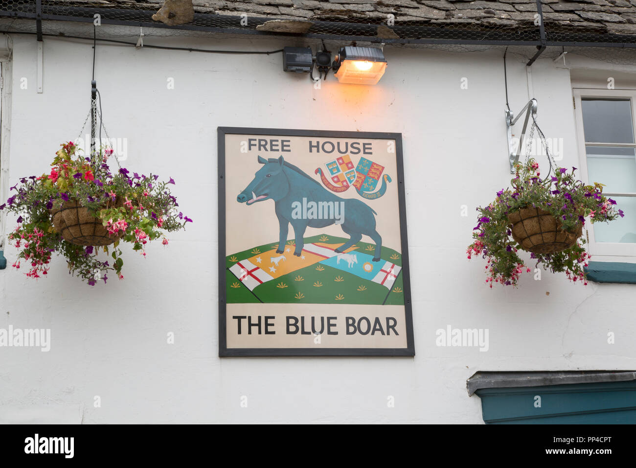 Blue boar inn sign hi-res stock photography and images - Alamy
