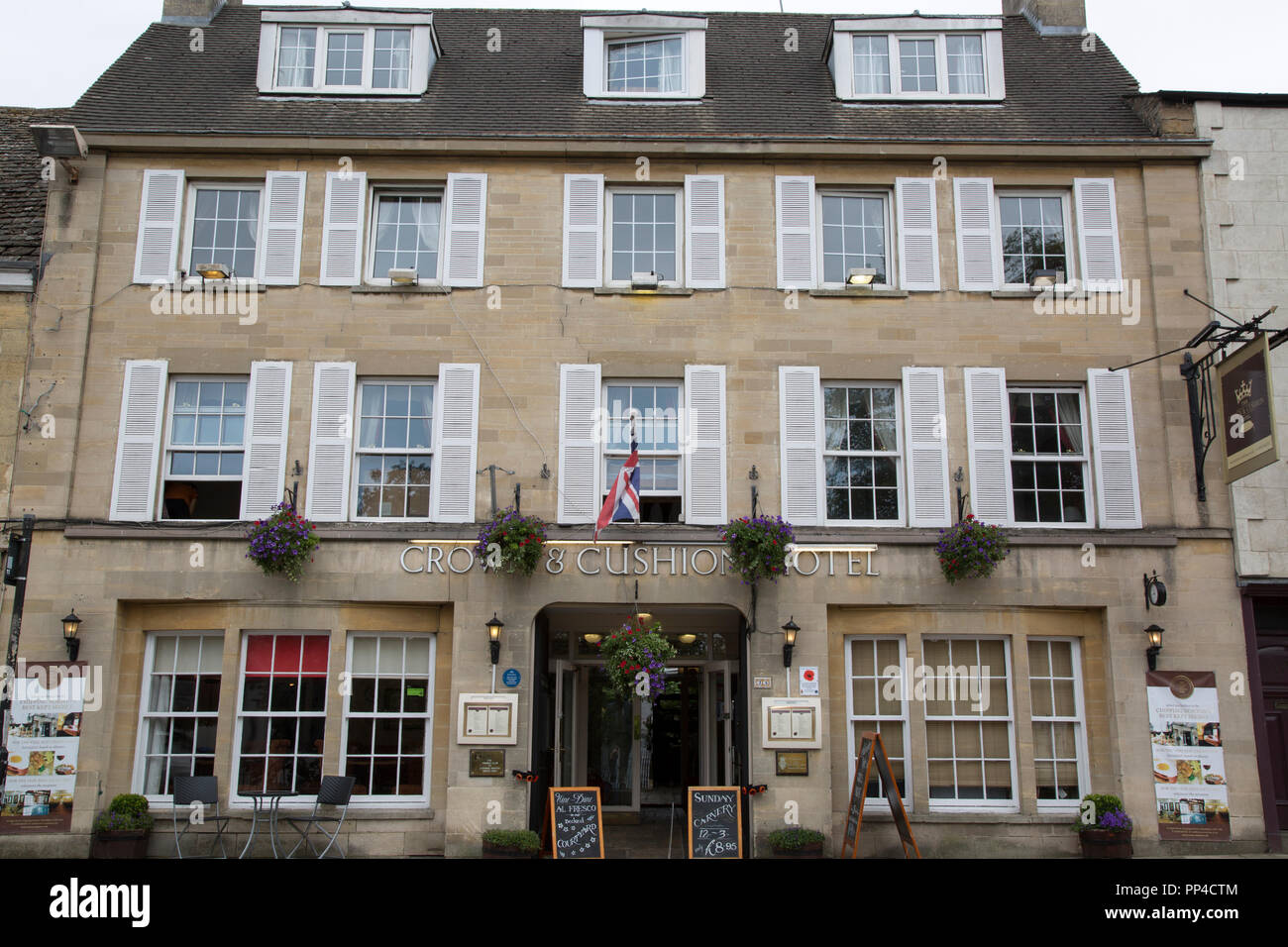 Crown & Cushion Hotel, Chipping Norton; Cotswolds; England; UK Stock ...