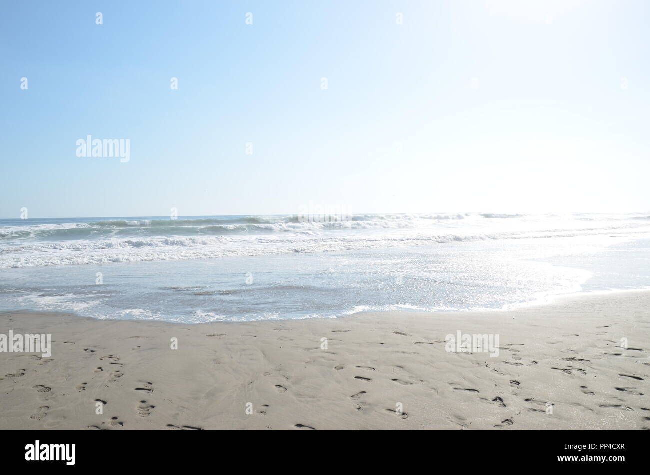 Fog on the beach by Pacific Ocean Stock Photo - Alamy