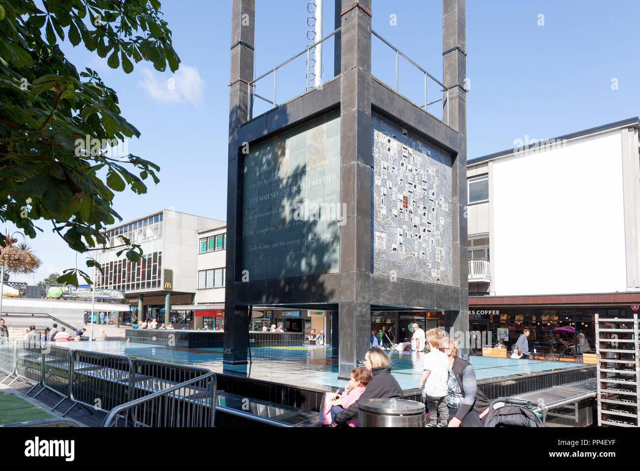 Stevenage town square] hi-res stock photography and images - Alamy