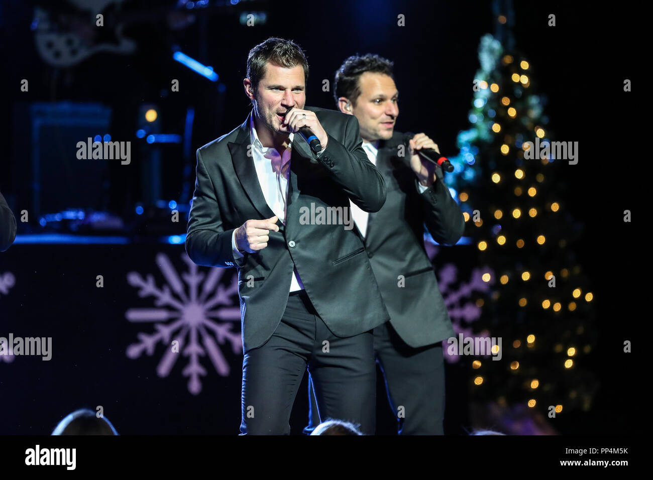 98 degrees band hi-res stock photography and images - Alamy