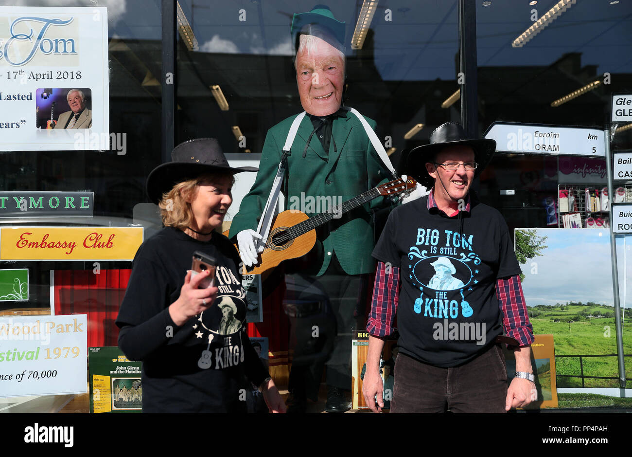 Big tom singer irish hi-res stock photography and images - Alamy