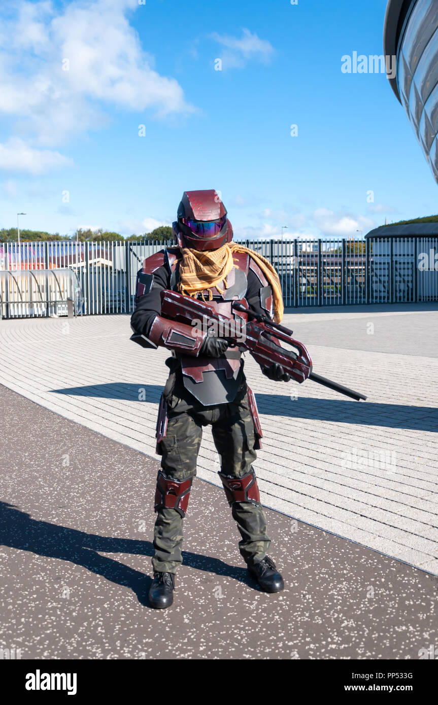 Glasgow, Scotland, UK. 23rd September, 2018. A cosplayer arriving on ...