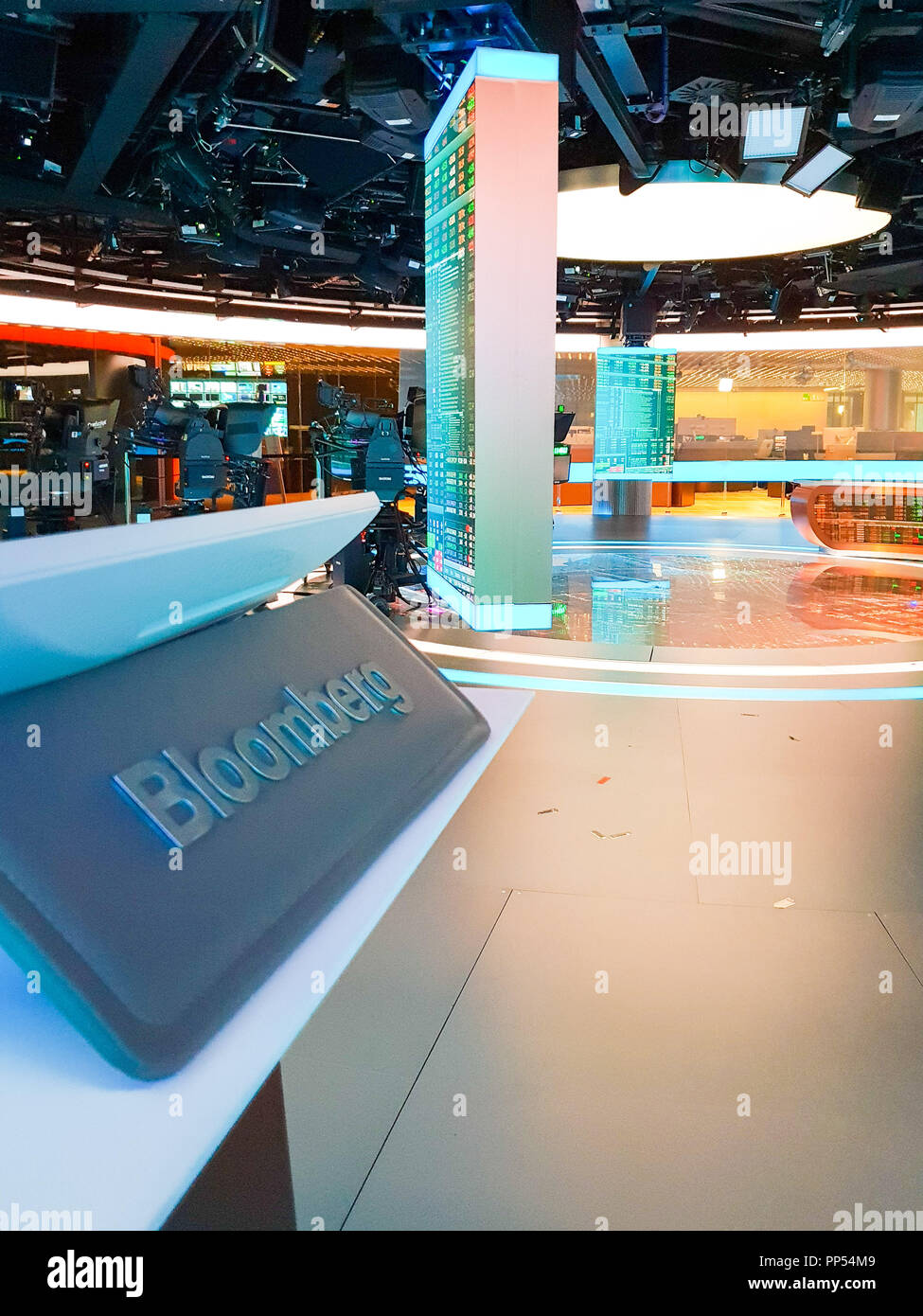 Bloomberg Hq London Interior High Resolution Stock Photography and ...