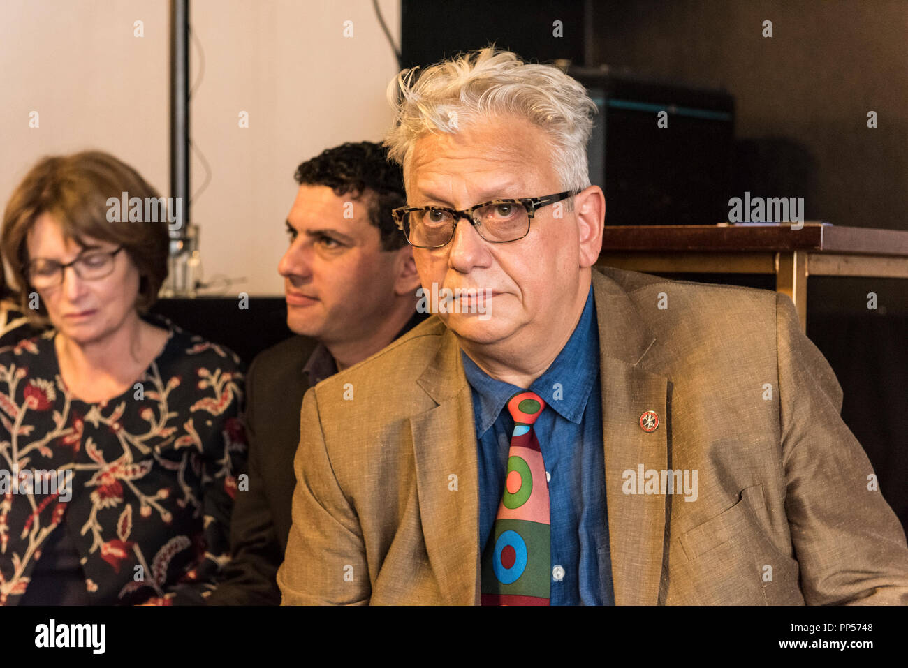 Jon lansman hi-res stock photography and images - Alamy