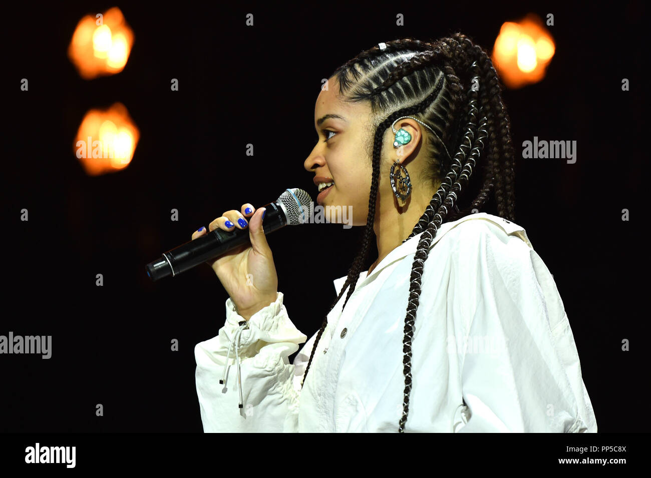 Ella mai concert hi-res stock photography and images - Alamy