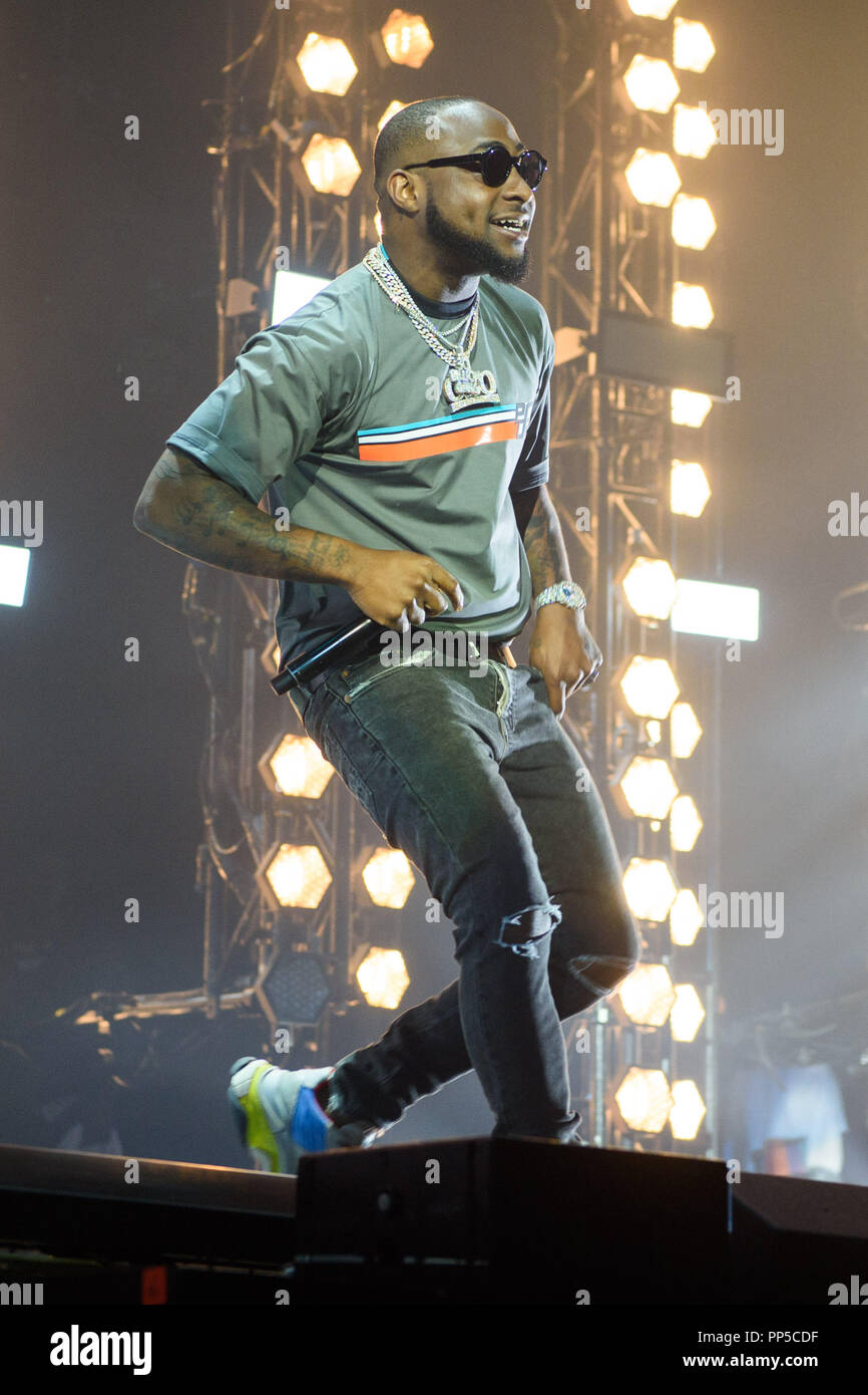 Davido at o2 arena hi-res stock photography and images - Alamy