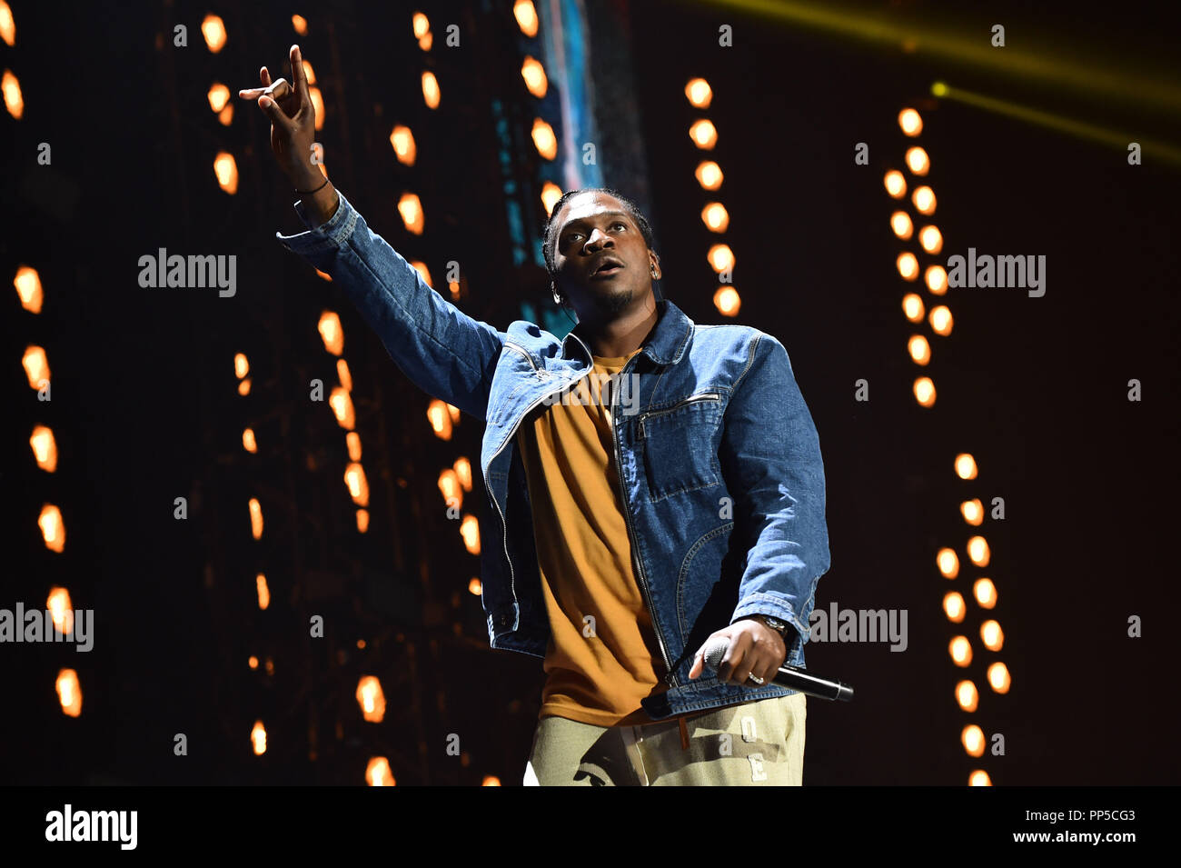 Pusha t perform hi-res stock photography and images - Alamy