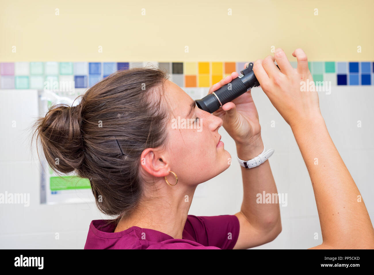 Refractometer hi-res stock photography and images - Alamy