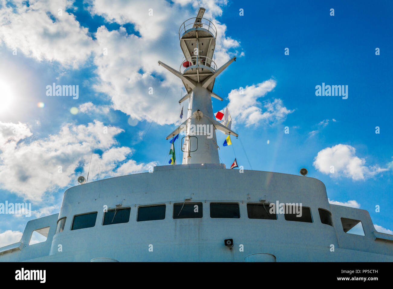 Top view lifeboat hi-res stock photography and images - Alamy