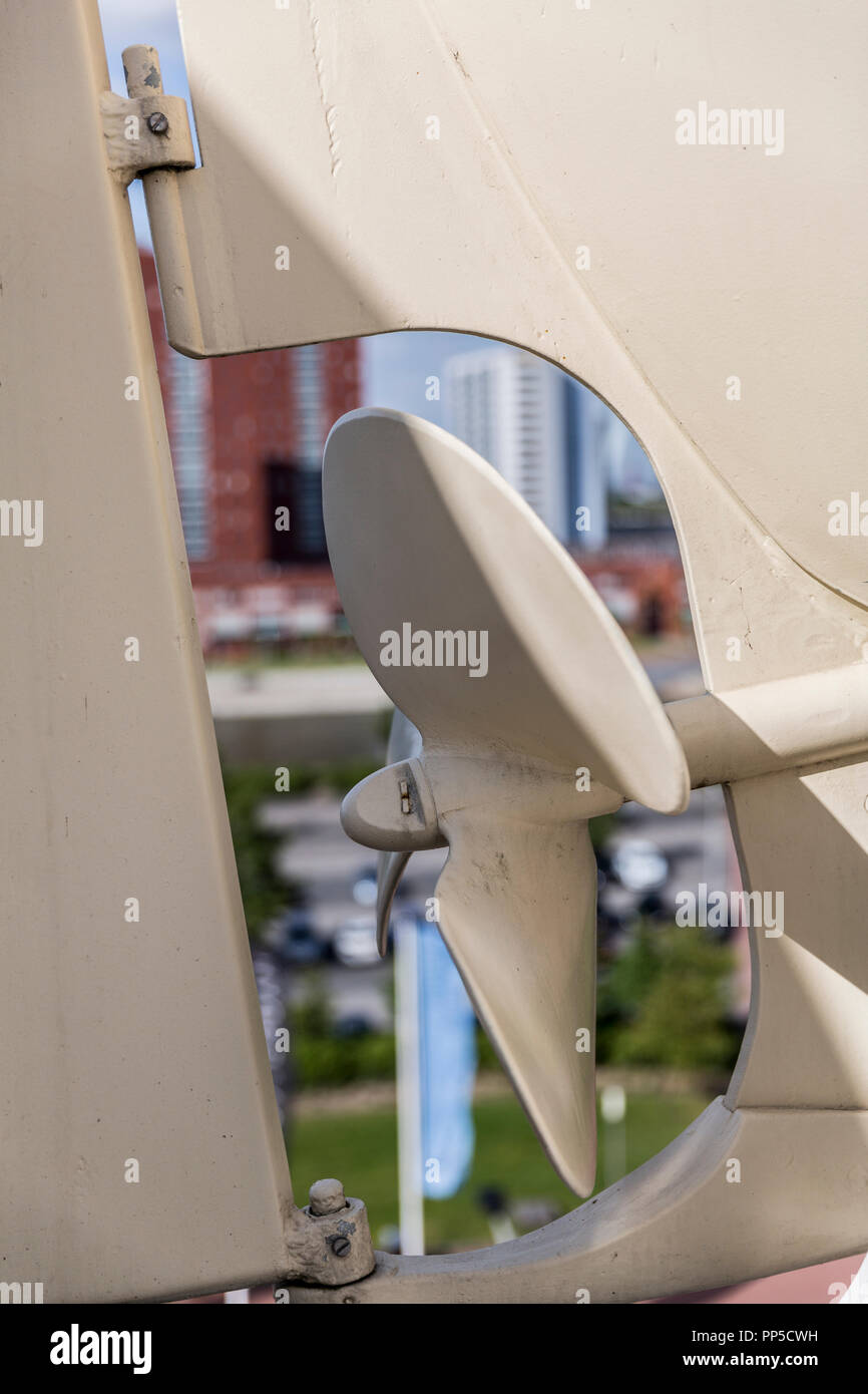 close up of a ship's propeller Stock Photo - Alamy