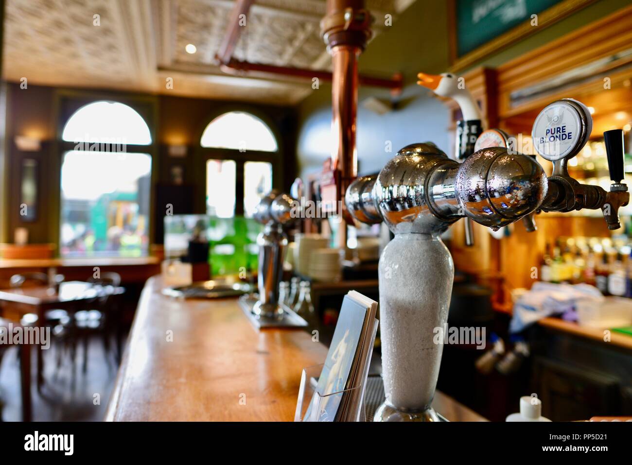 Beer tap in a pub, Melbourne VIC, Australia Stock Photo - Alamy