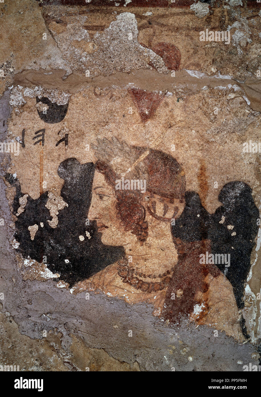 TUMBA DE OGRO - VELIA MUJER DE ARNTH VELCHA - SIGLO II AC. Location ...