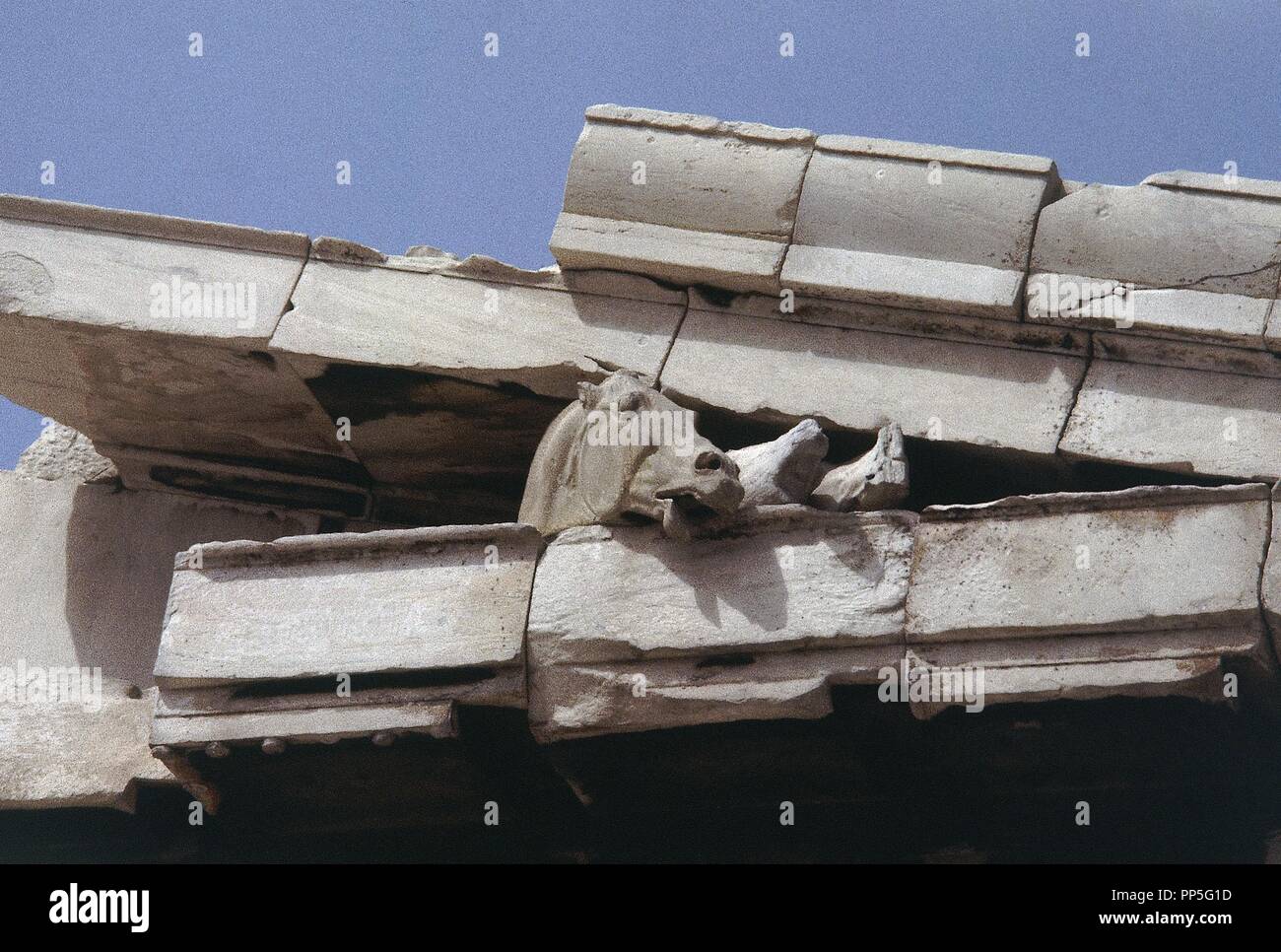 Fronton parthenon hi-res stock photography and images - Alamy