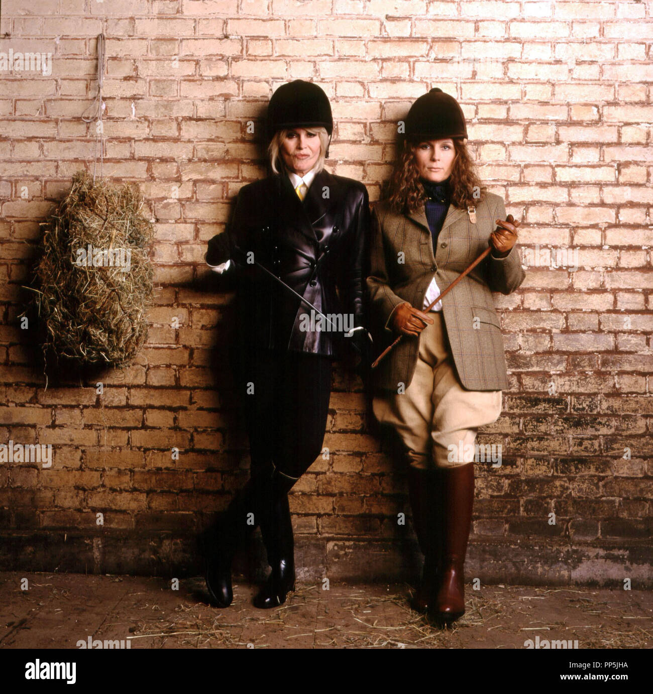 Joanna lumley absolutely fabulous bbc hi-res stock photography and ...