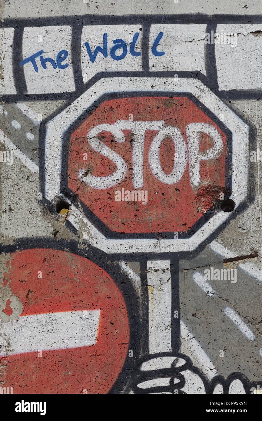Stop sign berlin hi-res stock photography and images - Alamy