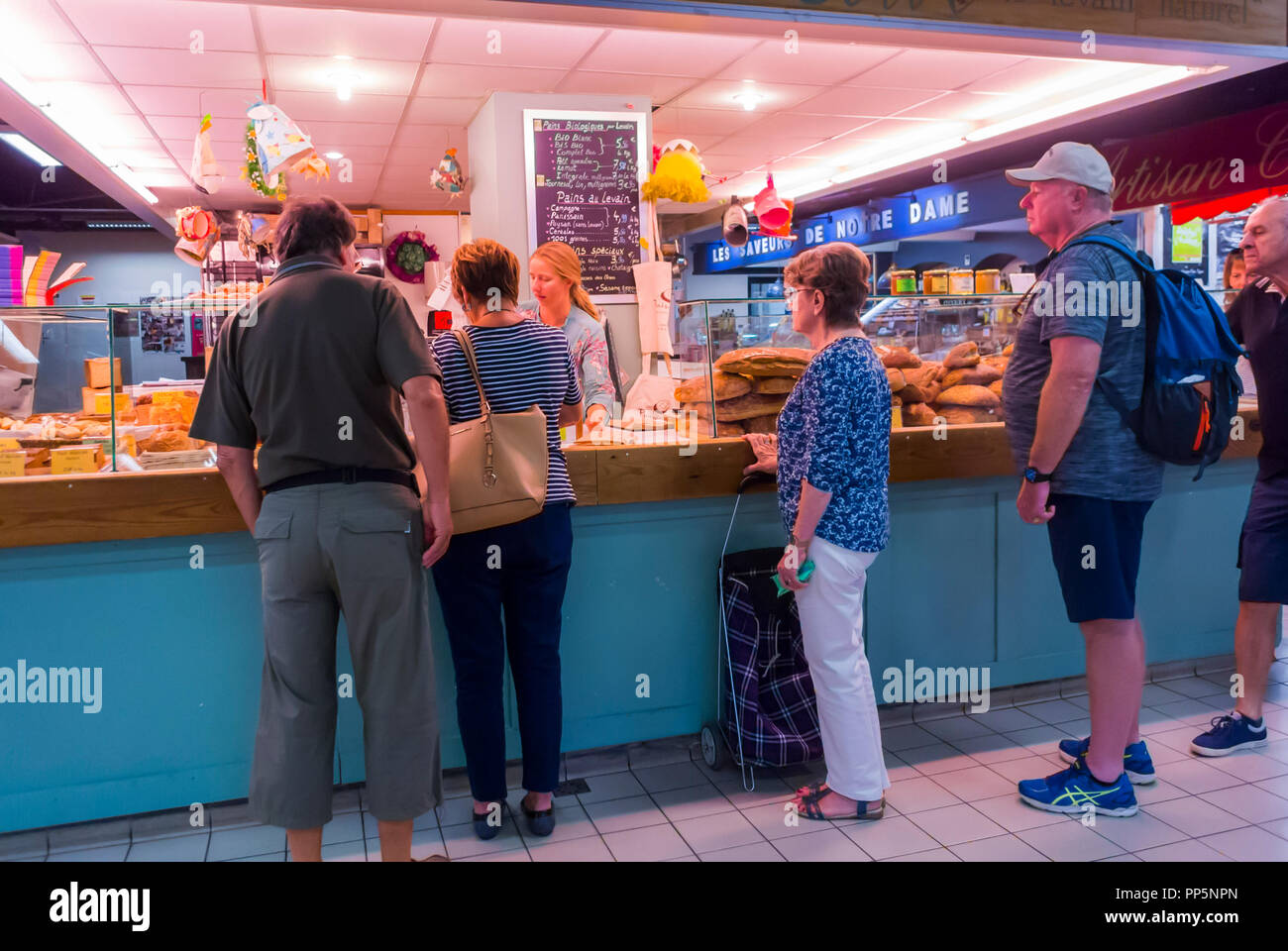 Avignon, FRANCE, Small Group People Shopping inside French Food, Farmer ...