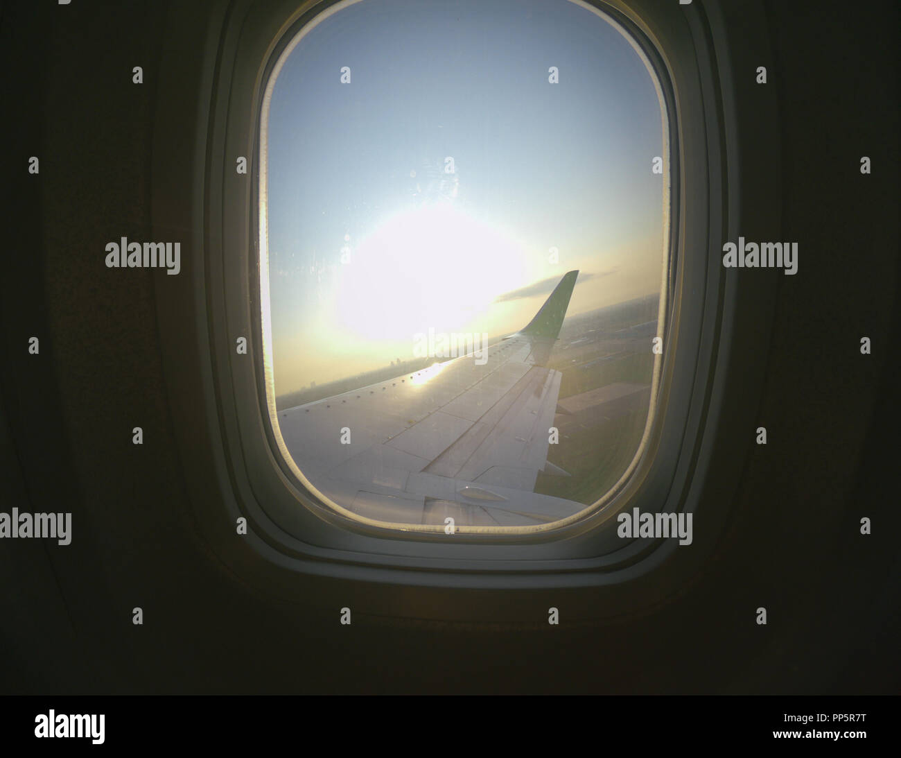 Aiplane Aircraft windows view on the wing aircraft, airlines , aviation ...