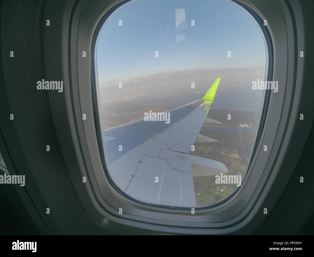 Aiplane Aircraft windows view on the wing aircraft, airlines , aviation ...