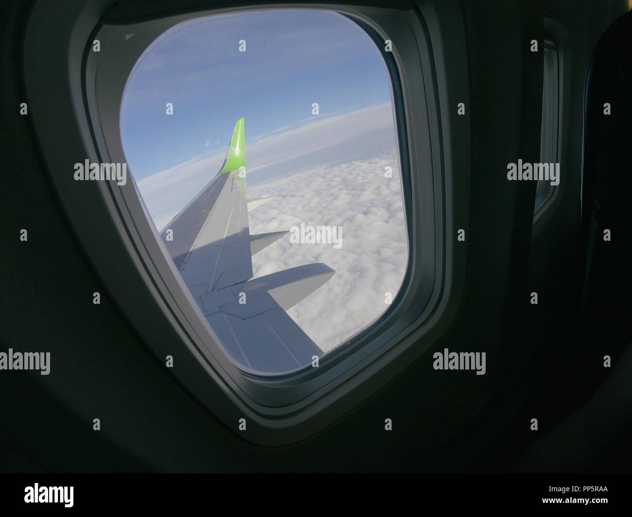 Aiplane Aircraft windows view on the wing aircraft, airlines , aviation ...