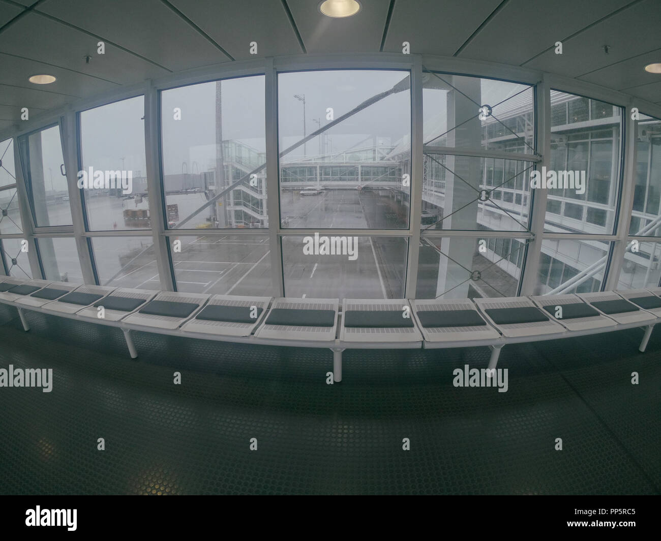Airport terminal window view airplane hi-res stock photography and ...