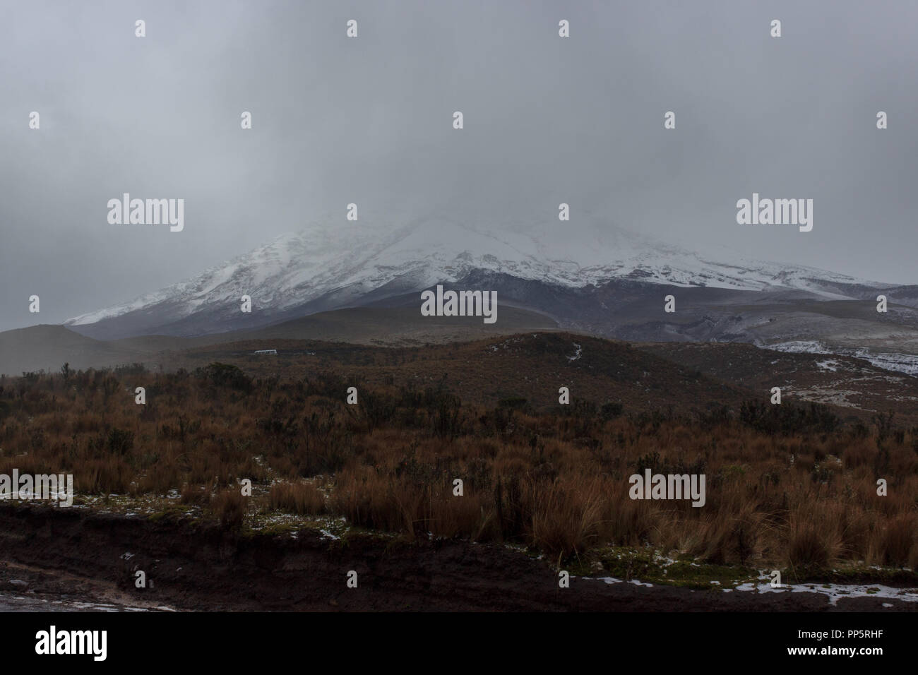 Ecuador volcano bicycle hi-res stock photography and images - Alamy