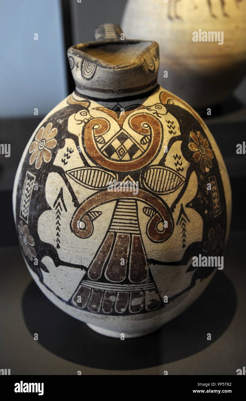 Decorated jug. Free Field Style. Pottery. 8th-6th centuries BC. From ...