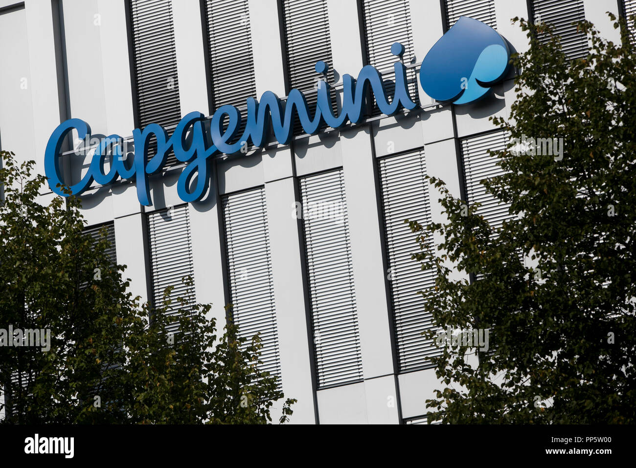 Capgemini Logo