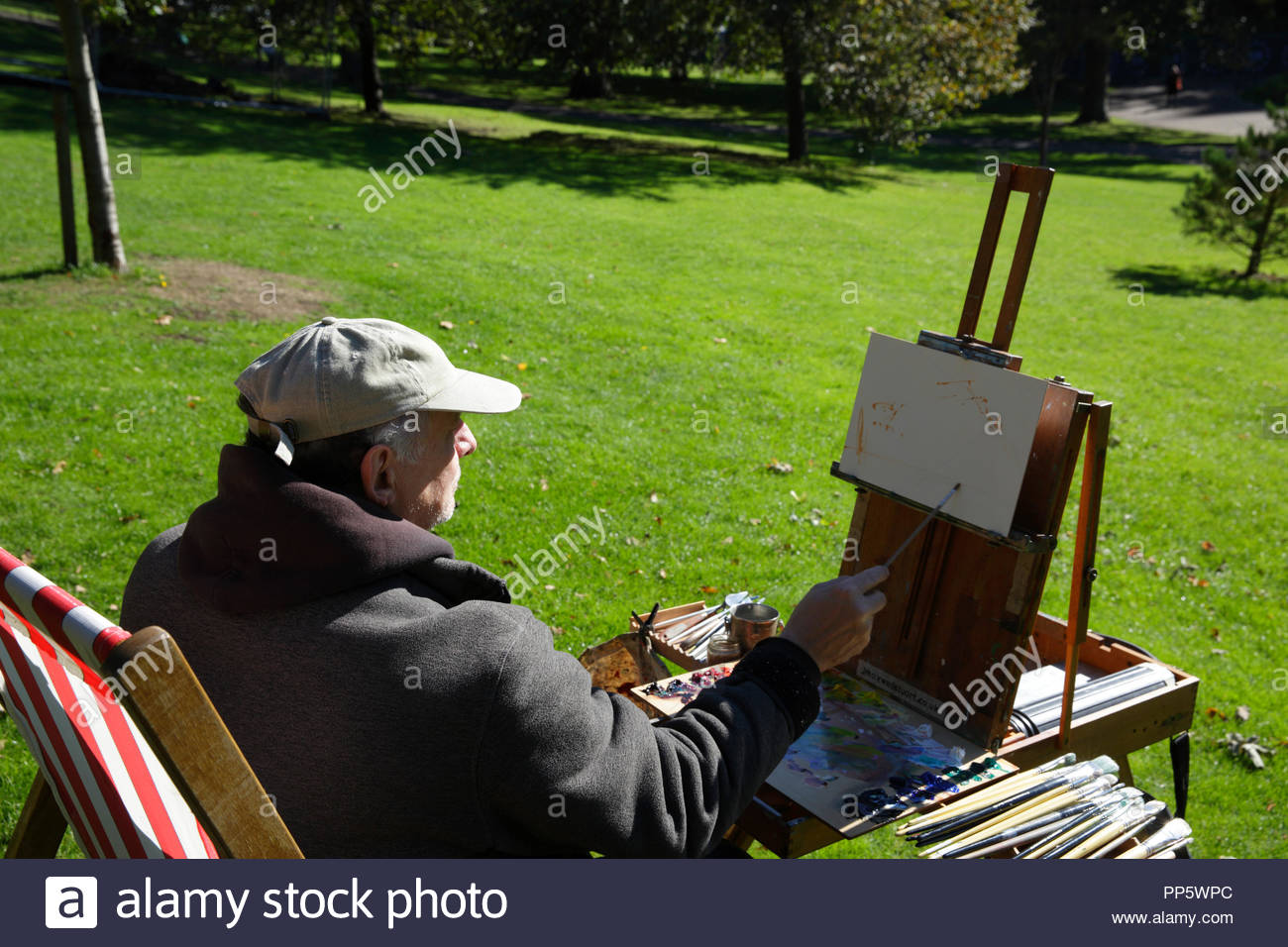 Human interest painting hi-res stock photography and images - Alamy