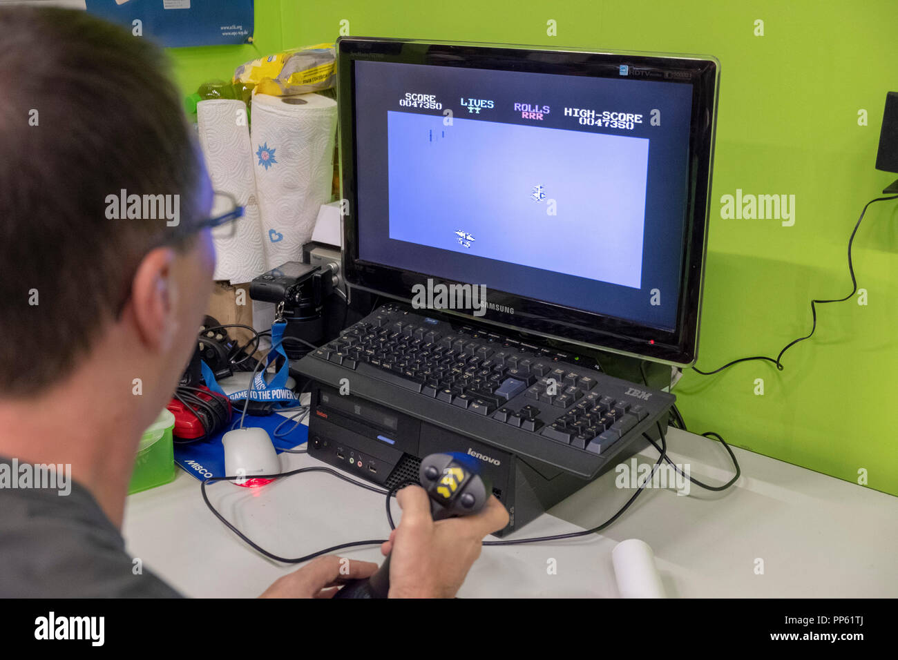 Lenovo gaming hi-res stock photography and images - Alamy