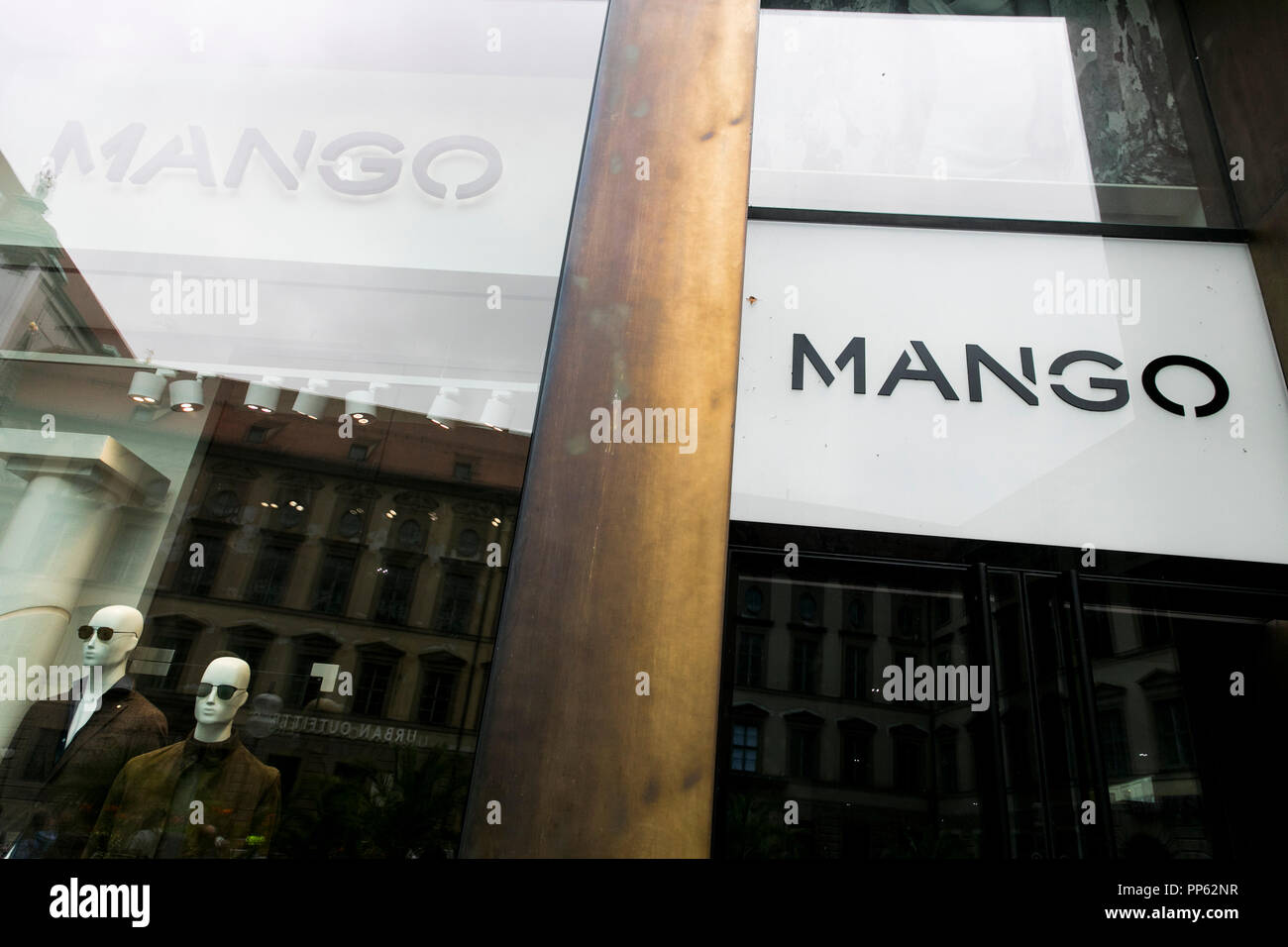 Mango Logo High Resolution Stock Photography and Images - Alamy