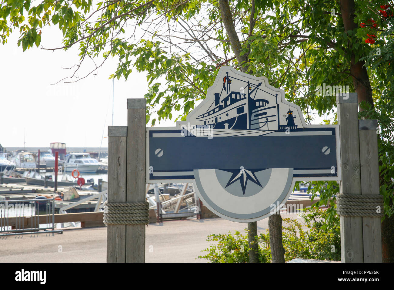 A peacefull day at the lake. Gimli, Canada Stock Photo - Alamy