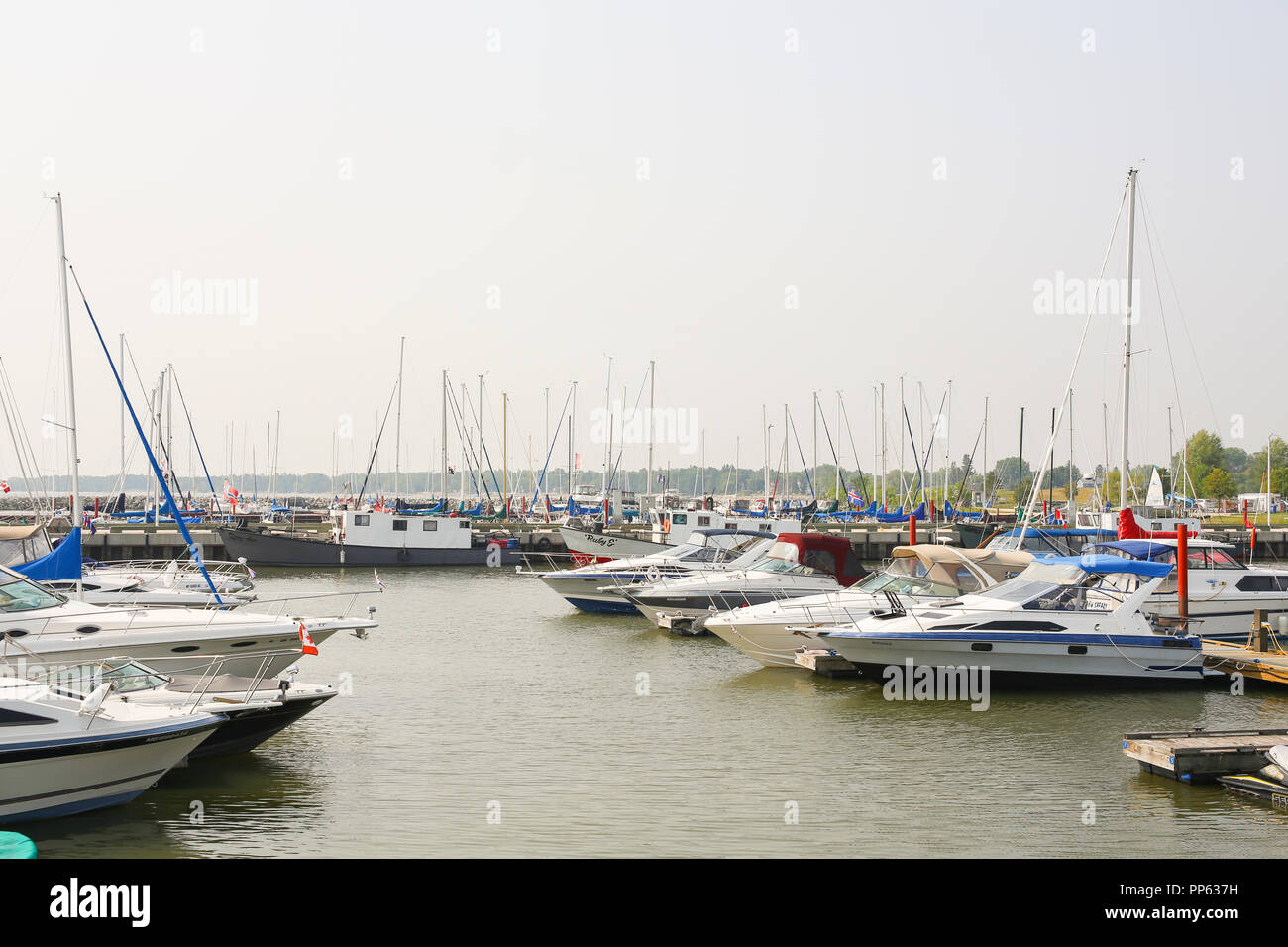A peacefull day at the lake. Gimli, Canada Stock Photo - Alamy