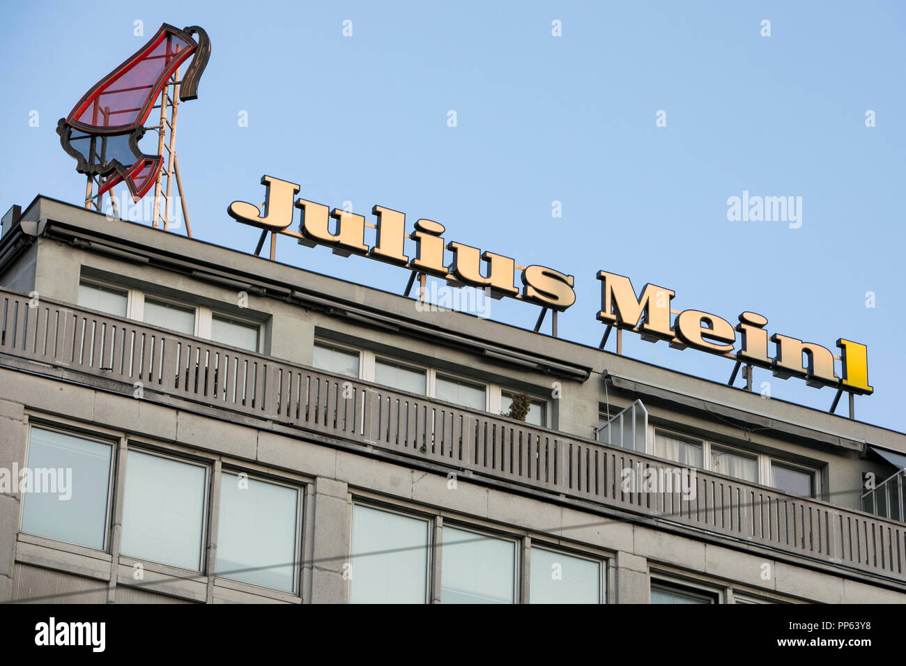 Meinl logo hi-res stock photography and images - Alamy