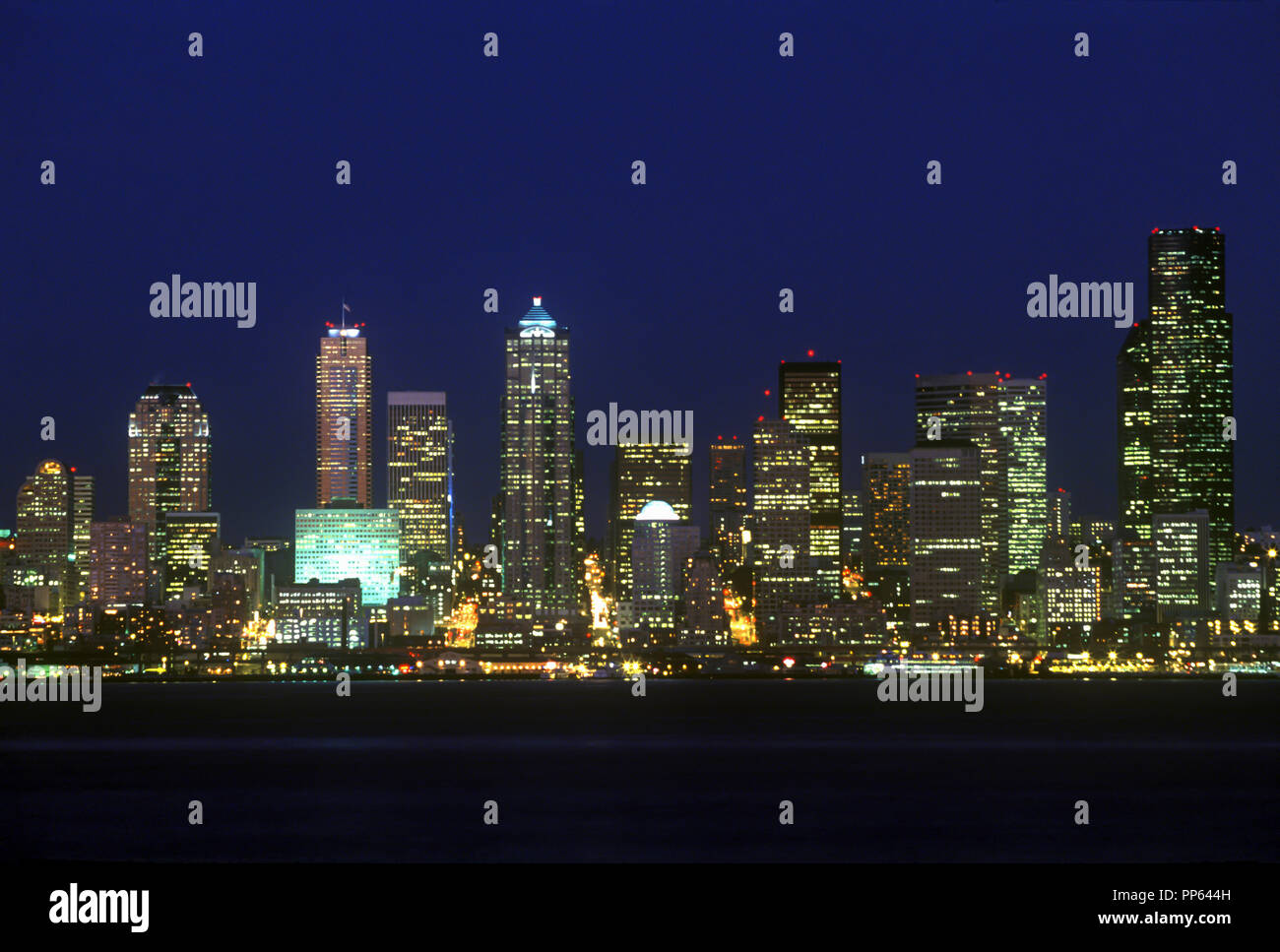 1992 HISTORICAL DOWNTOWN SKYLINE SEATTLE WASHINGTON STATE USA Stock ...