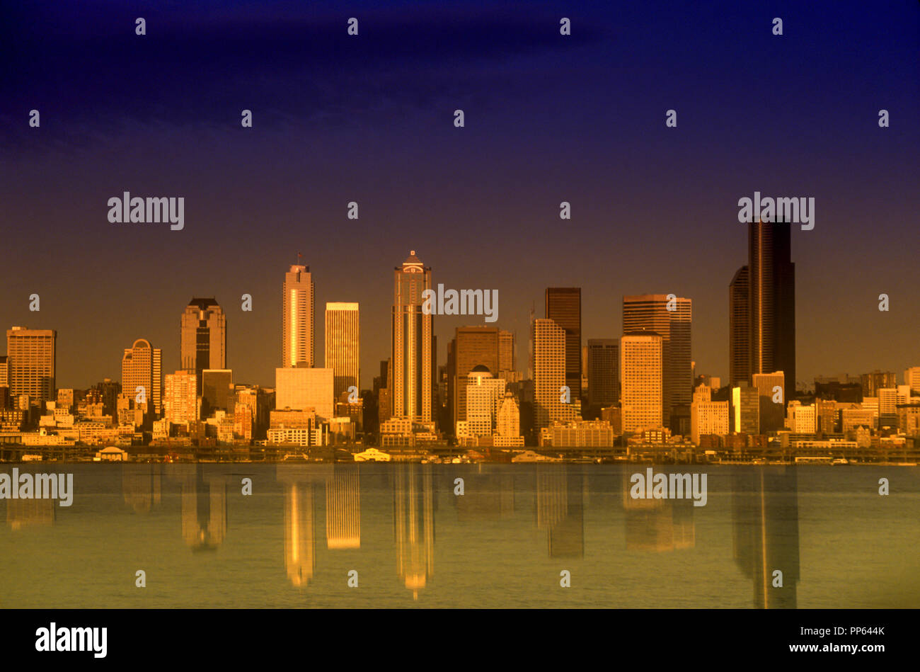 1992 HISTORICAL DOWNTOWN SKYLINE SEATTLE WASHINGTON STATE USA Stock ...