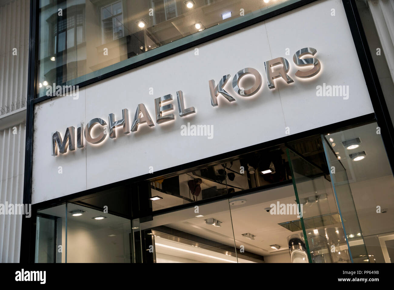 Michael kors logo hi-res stock photography and images - Alamy