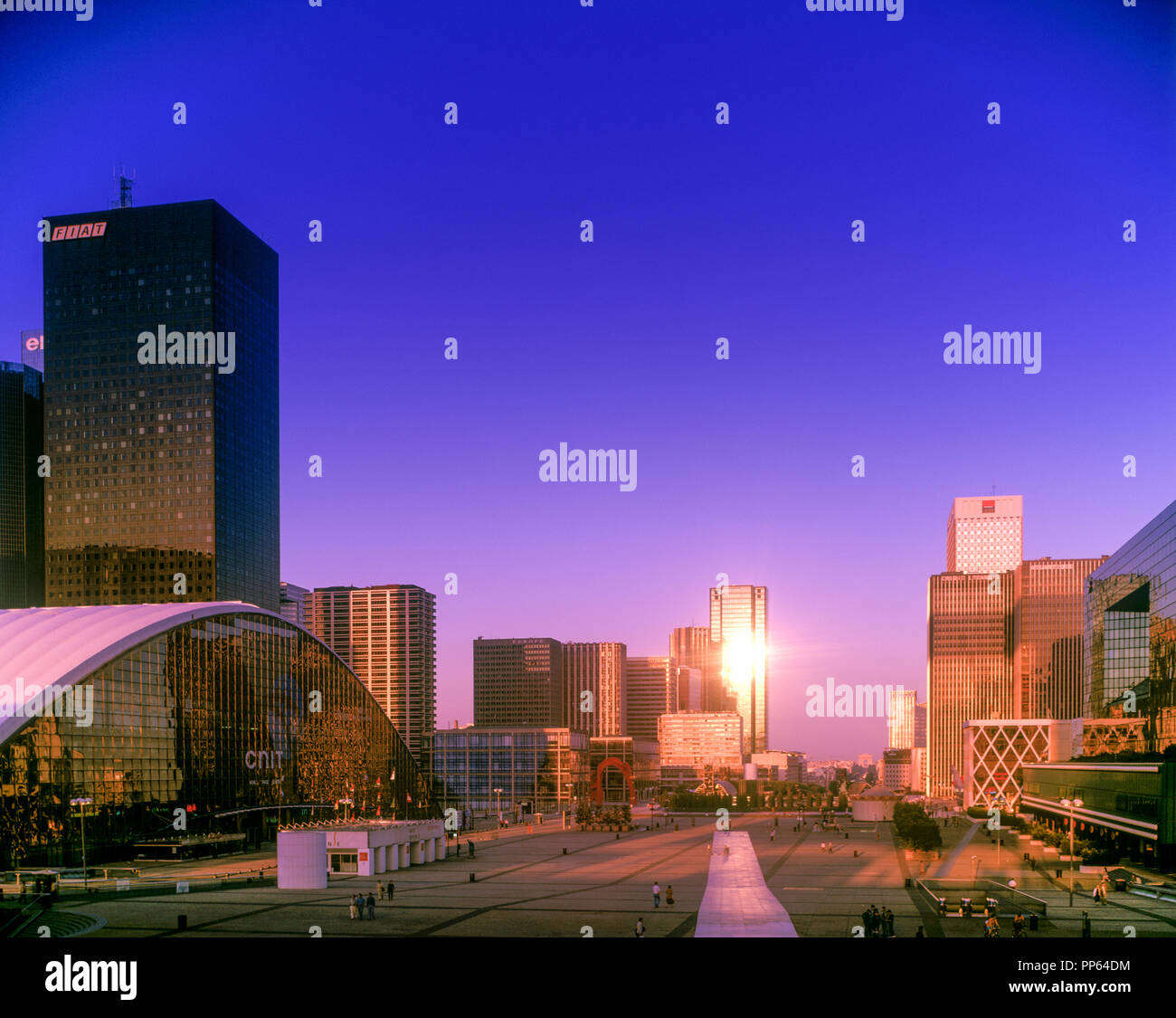 1993 HISTORICAL LA DEFENSE FINANCIAL DISTRICT PARIS FRANCE Stock Photo ...
